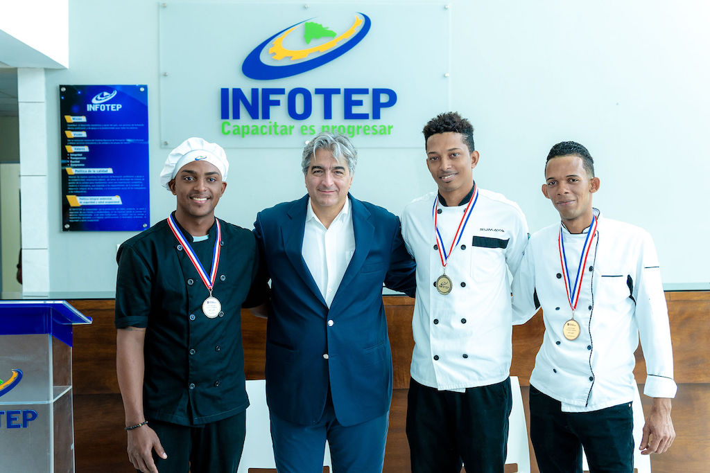 Joven talento dominicano gana beca para estudiar gastronomía en España