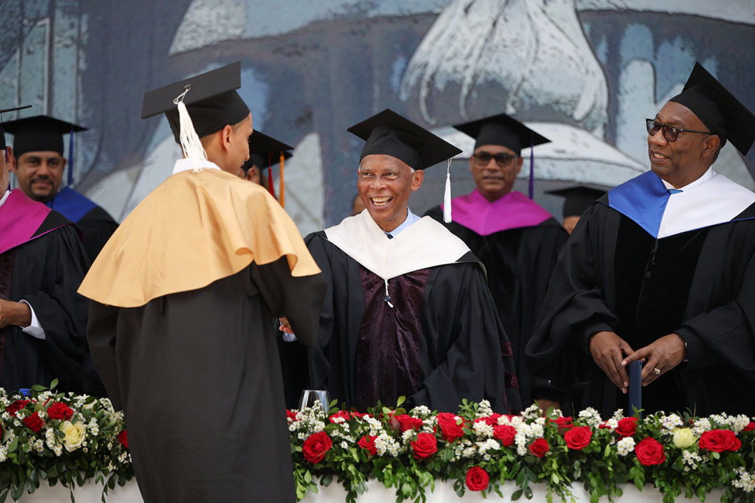 UASD gradúa 2,234 nuevos profesionales de la región del Cibao