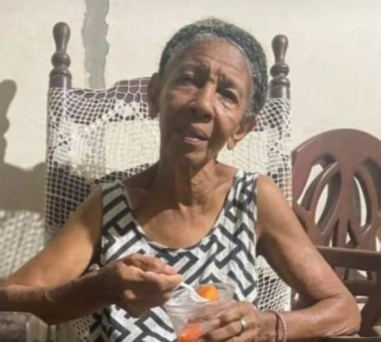 Piden ayuda para encontrar señora Mercedita que se encuentra extraviada