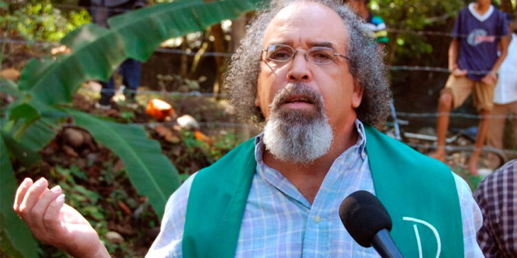 La consagración del padre Rogelio como obispo