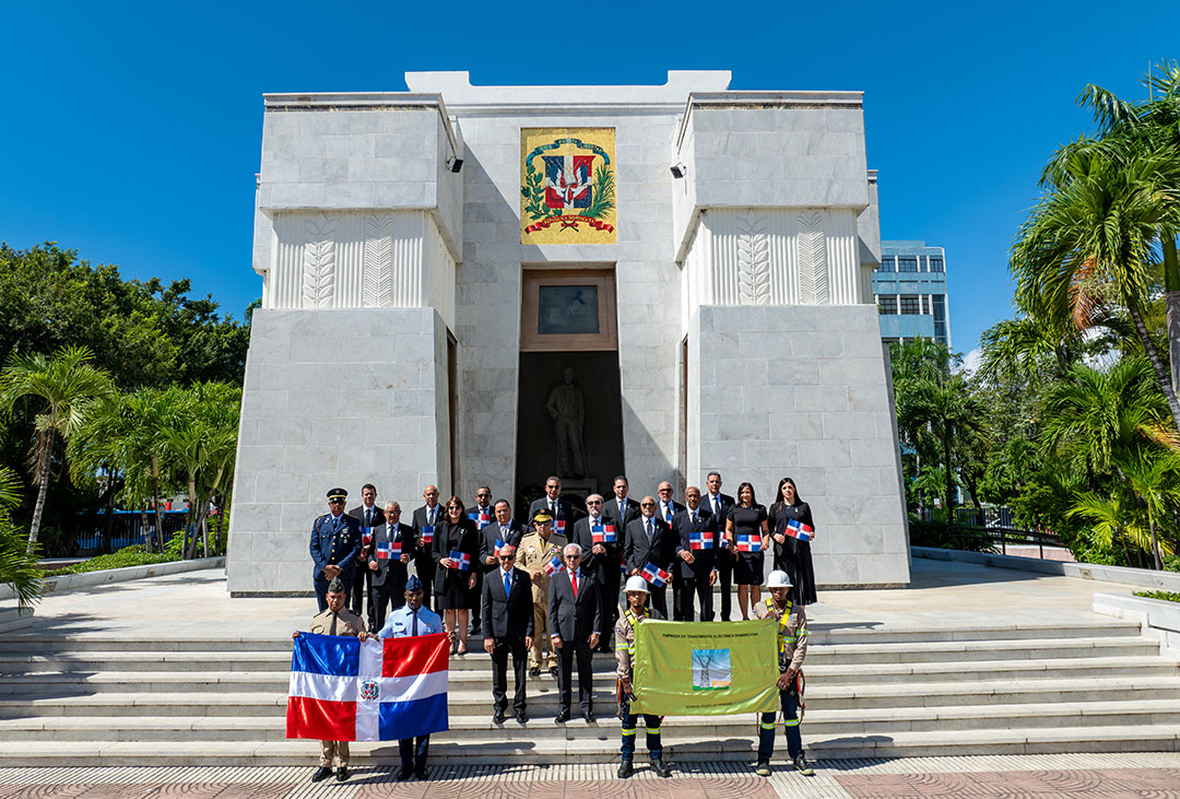 La ETED honra a los Padres de la Patria y destaca avances en el sistema ...
