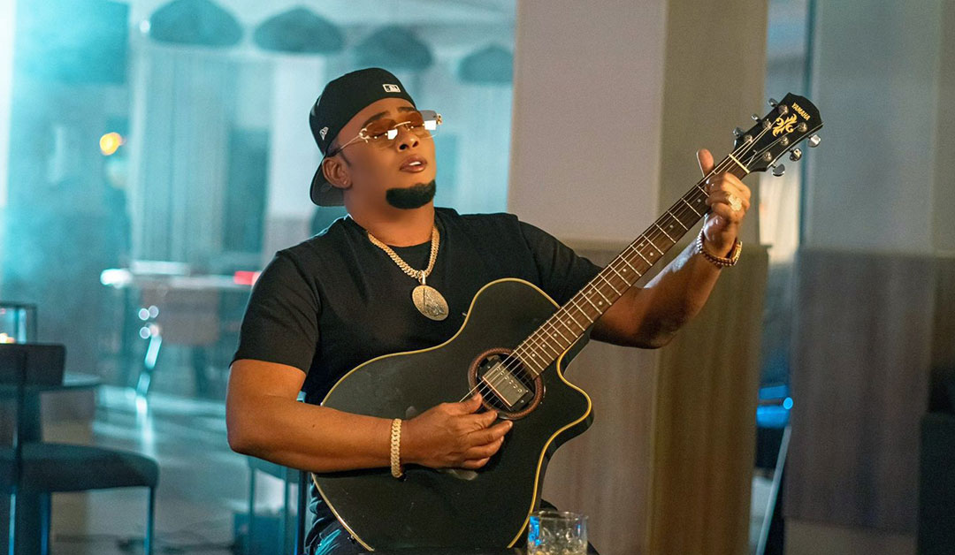 Anthony Santos lanza su álbum “A Fuerza de Dolor” y presenta la primera ...
